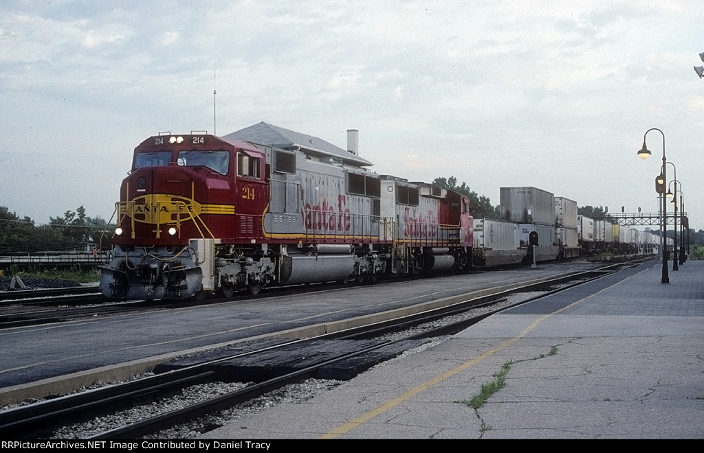 ATSF 214 East at Joliet IL 7-95